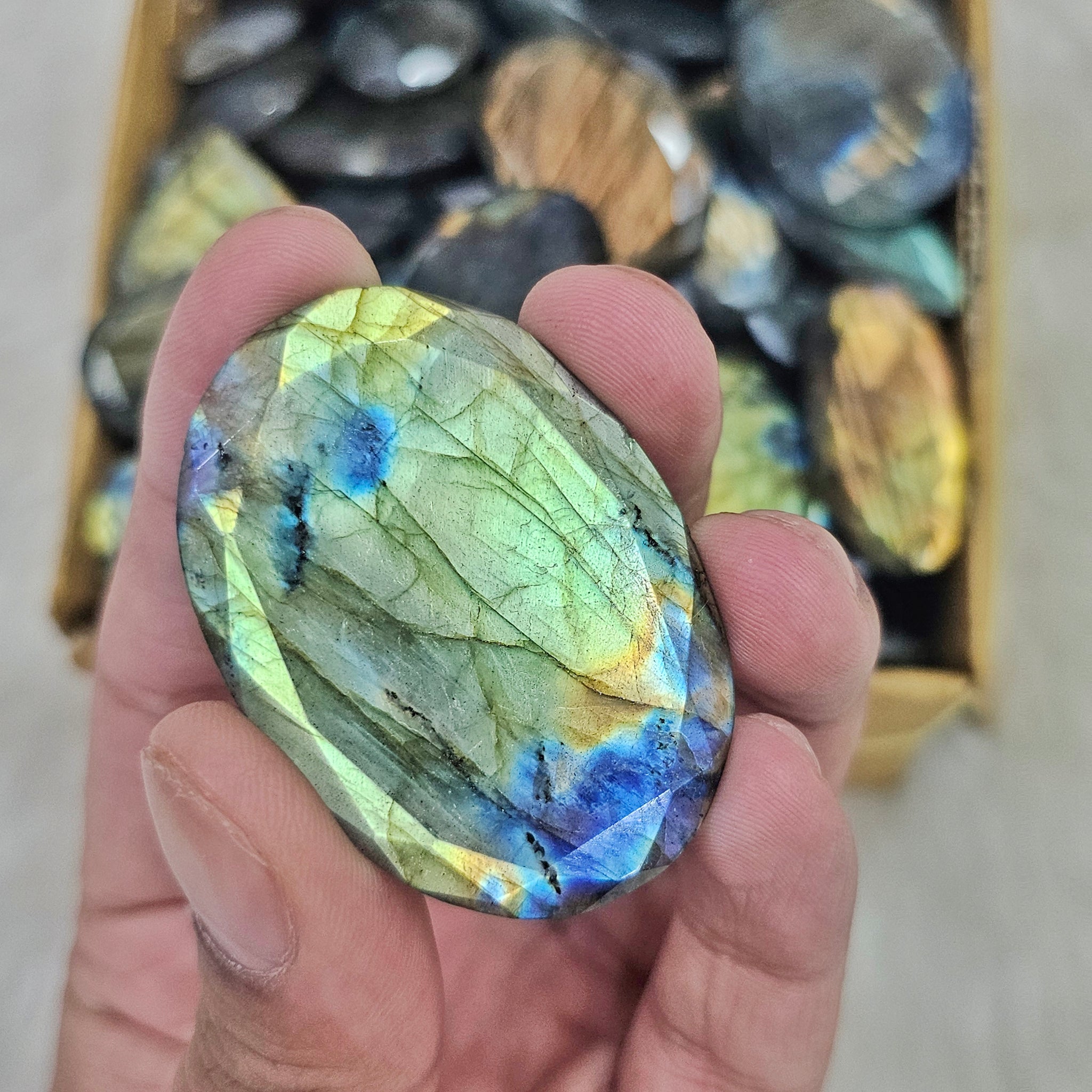 500 Grams of Gem Cut Labradorite | 20mm to 40mm mix sizes | 40 Pcs app ...