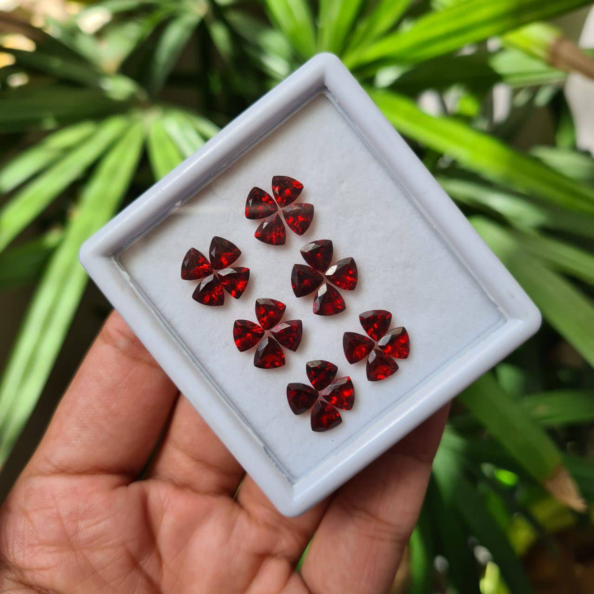 20 Pcs Natural Garnets 5mm Trillion Calibrated | TOP QUALITY – The ...