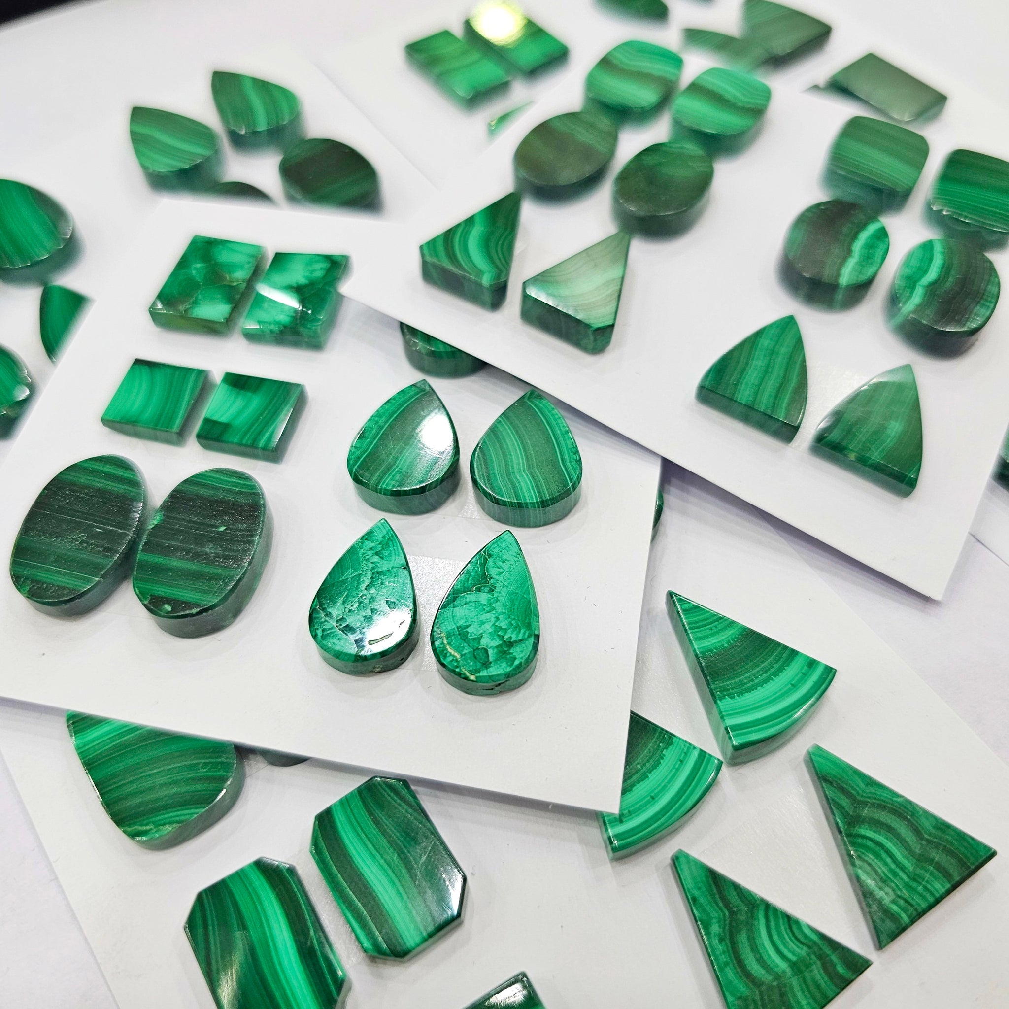 6 Pairs of Malachite Fancy cut Cabochons | 20mm – The LabradoriteKing